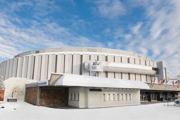 The 10 best rock concerts I ever saw at Vancouver's Pacific Coliseum in ...